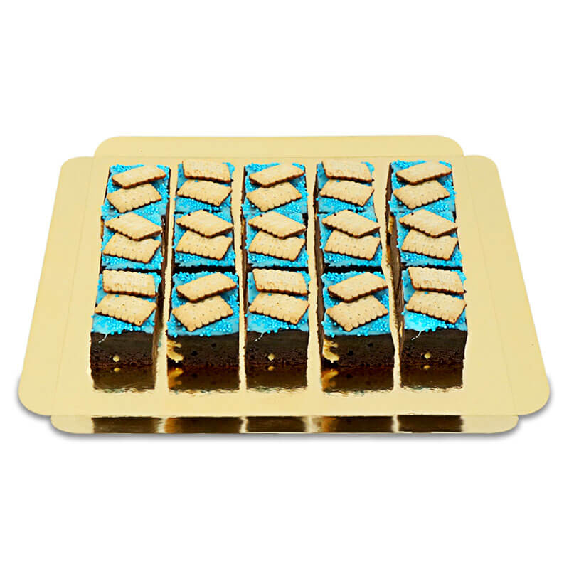 15 Brownies mit Mini-Butterkekse-Deko 🍰 deinetorte.de